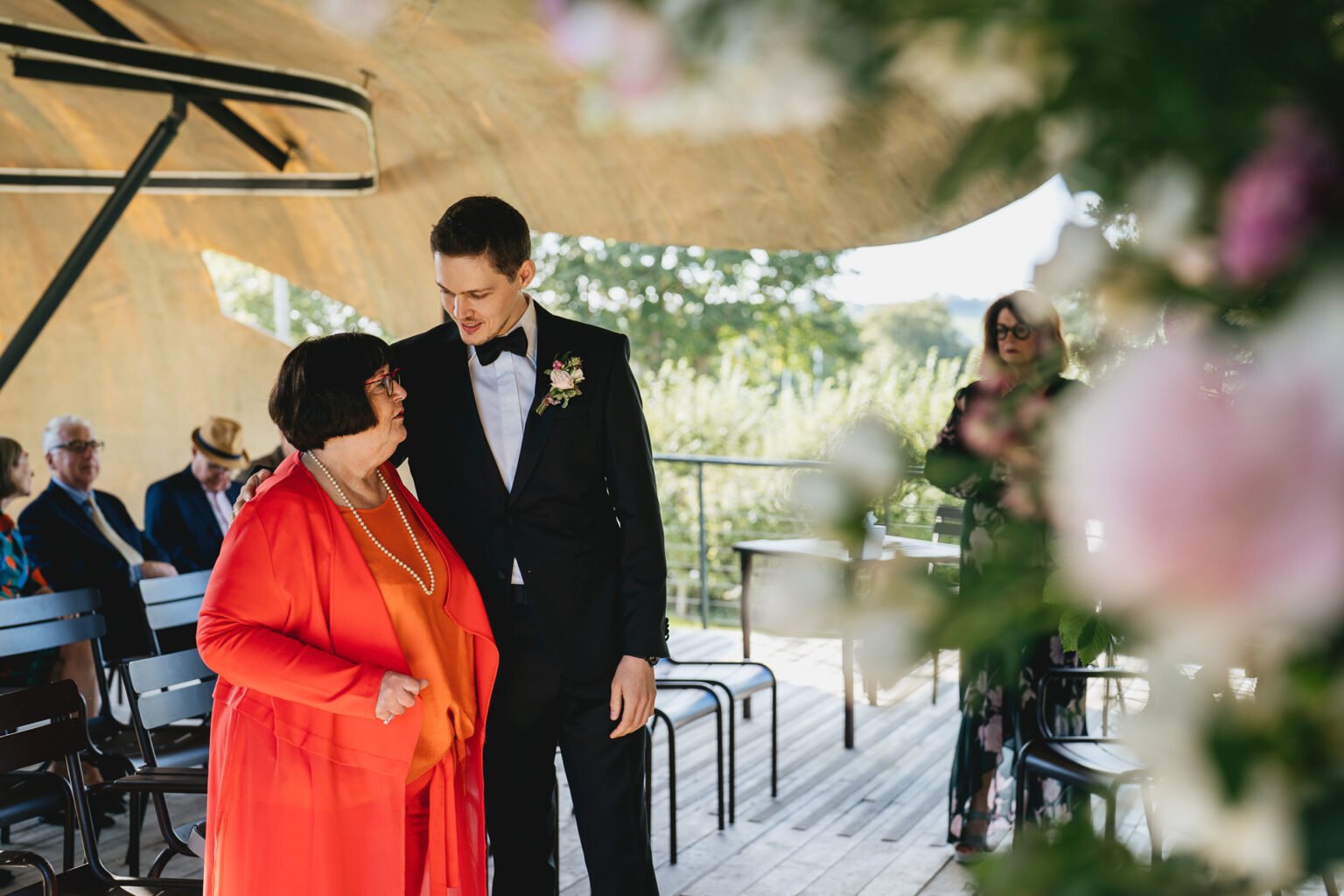 Stylish Hauser & Wirth wedding - Helen Lisk Photography